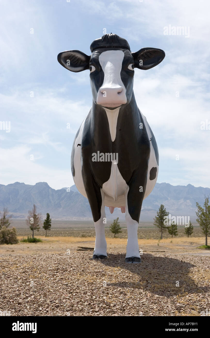 Huge cow figure hi-res stock photography and images - Alamy