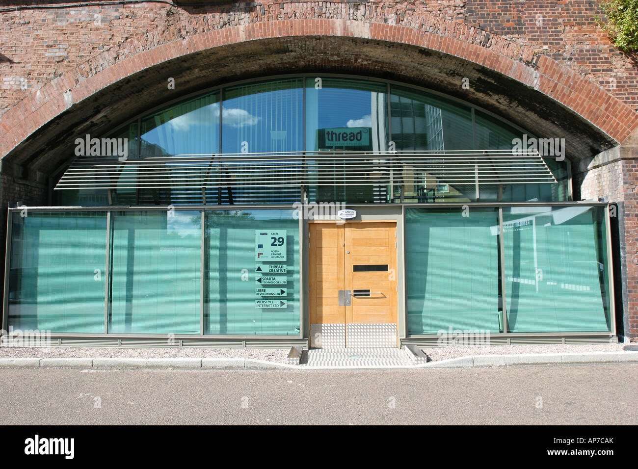 Umist campus of manchester university High Resolution Stock Photography ...