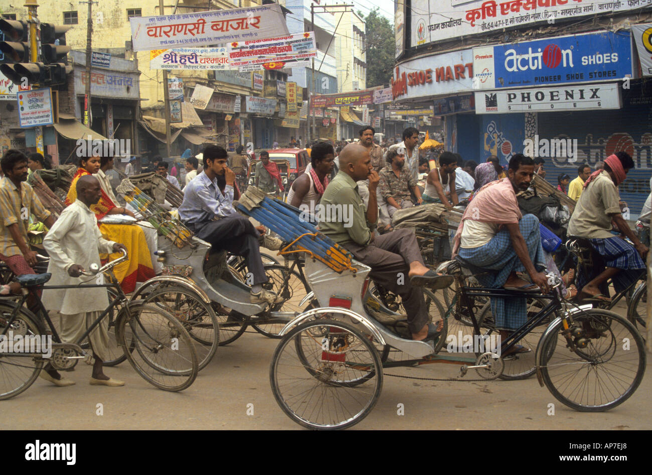 Drivinggeographic hi-res stock photography and images - Alamy