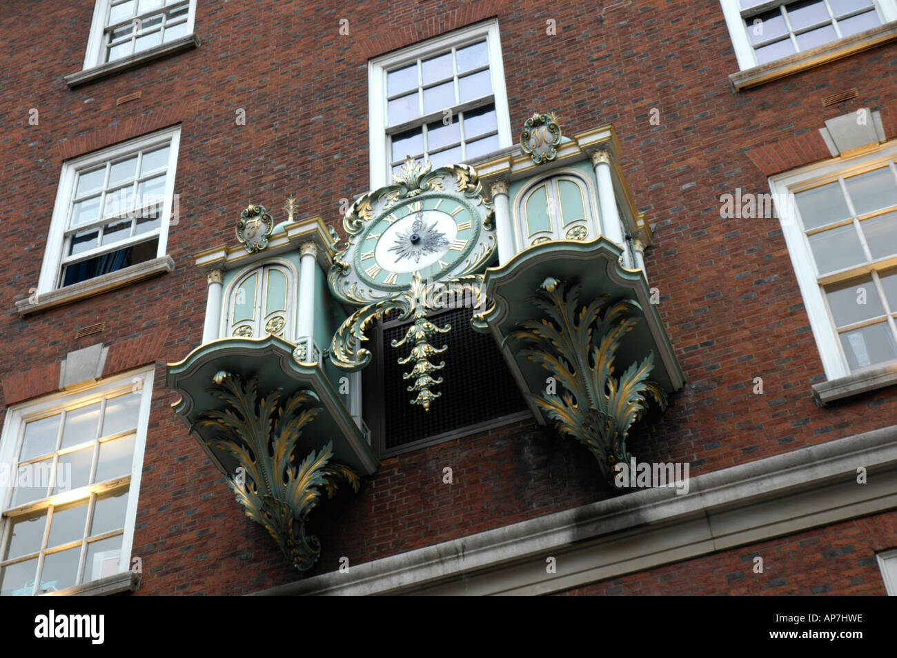 Fortnum And Mason Clock High Resolution Stock Photography and Images ...