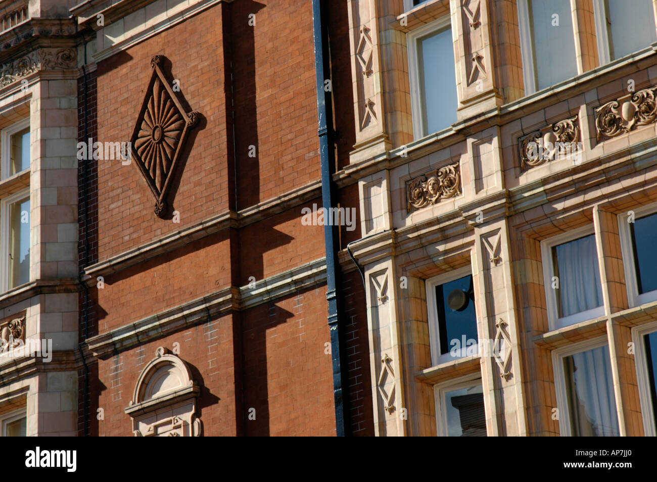 London brick buildings hi-res stock photography and images - Alamy
