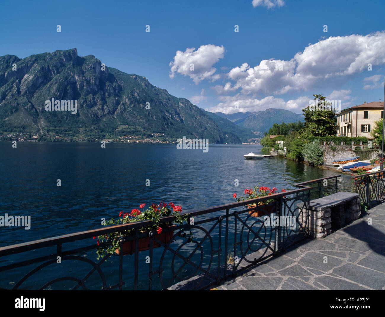 Italy lake lugano villa hi-res stock photography and images - Alamy