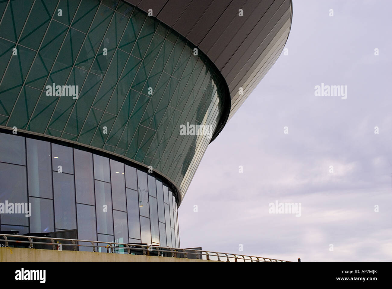 Echo arena hi-res stock photography and images - Alamy