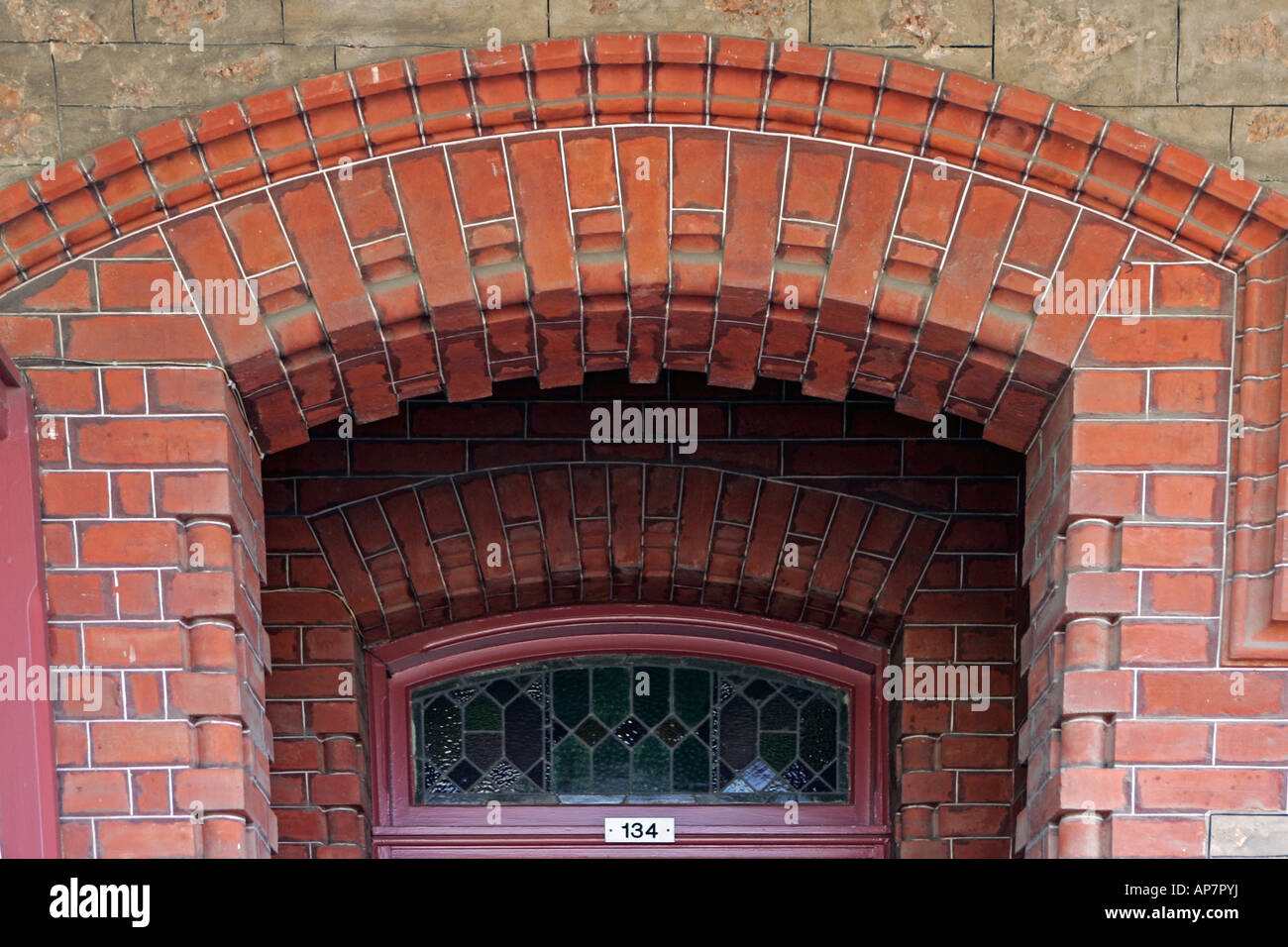 Brickwork above window hi-res stock photography and images - Alamy