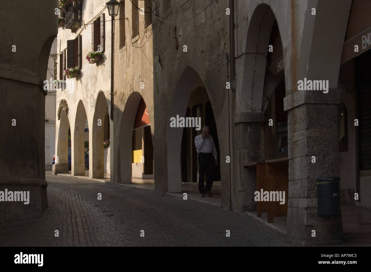 Narrow cobbled street lined hi-res stock photography and images - Alamy