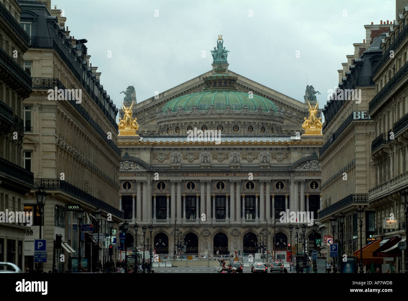 Rue opera paris hi-res stock photography and images - Alamy