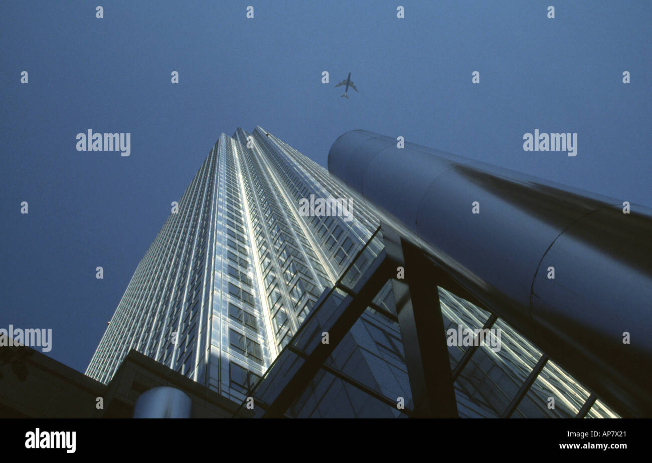 One Canada Square Canary Wharf London England Stock Photo - Alamy