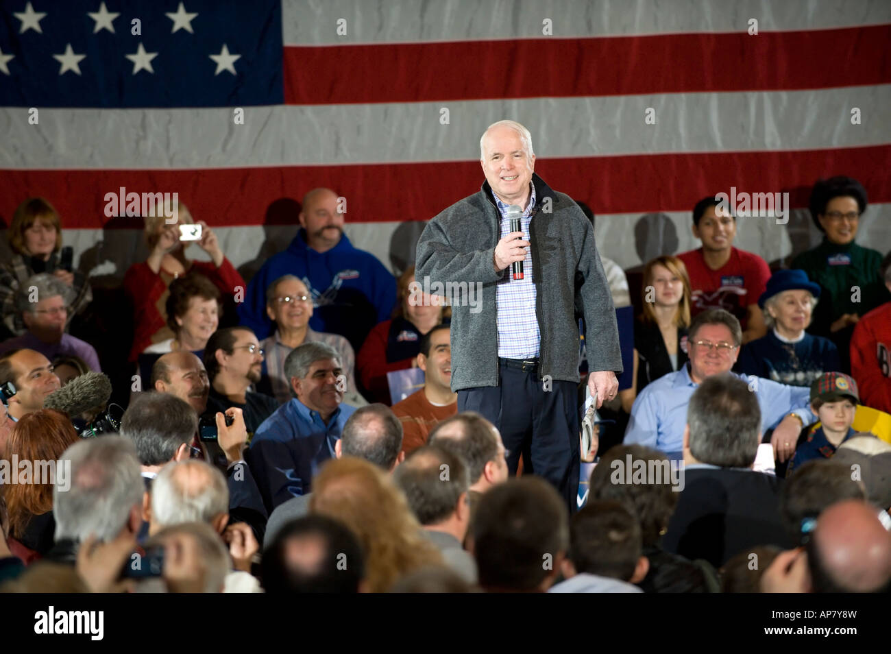 12 January 2008 US Senator and Republican Presidential candidate John ...
