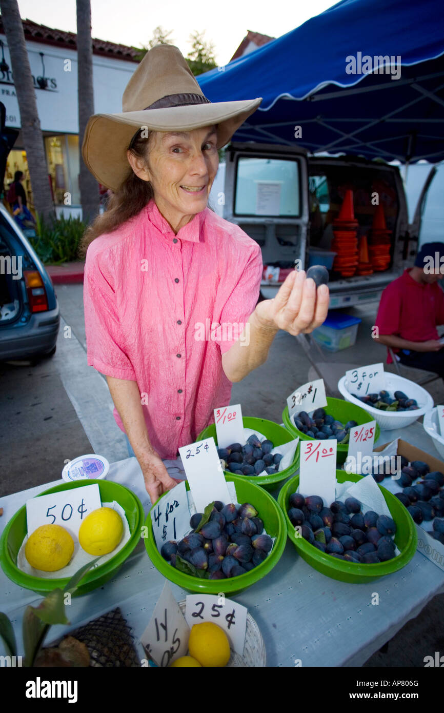 Farmers with cowboy hat hi-res stock photography and images - Alamy
