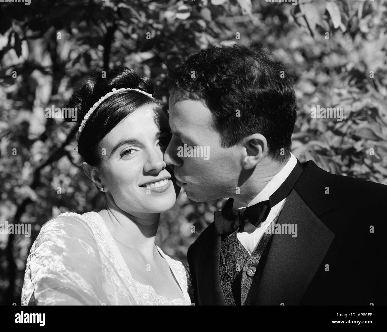 formal wedding portrait of couple Stock Photo - Alamy