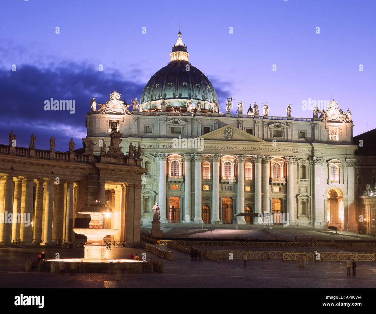 St peter rome night view hi-res stock photography and images - Alamy