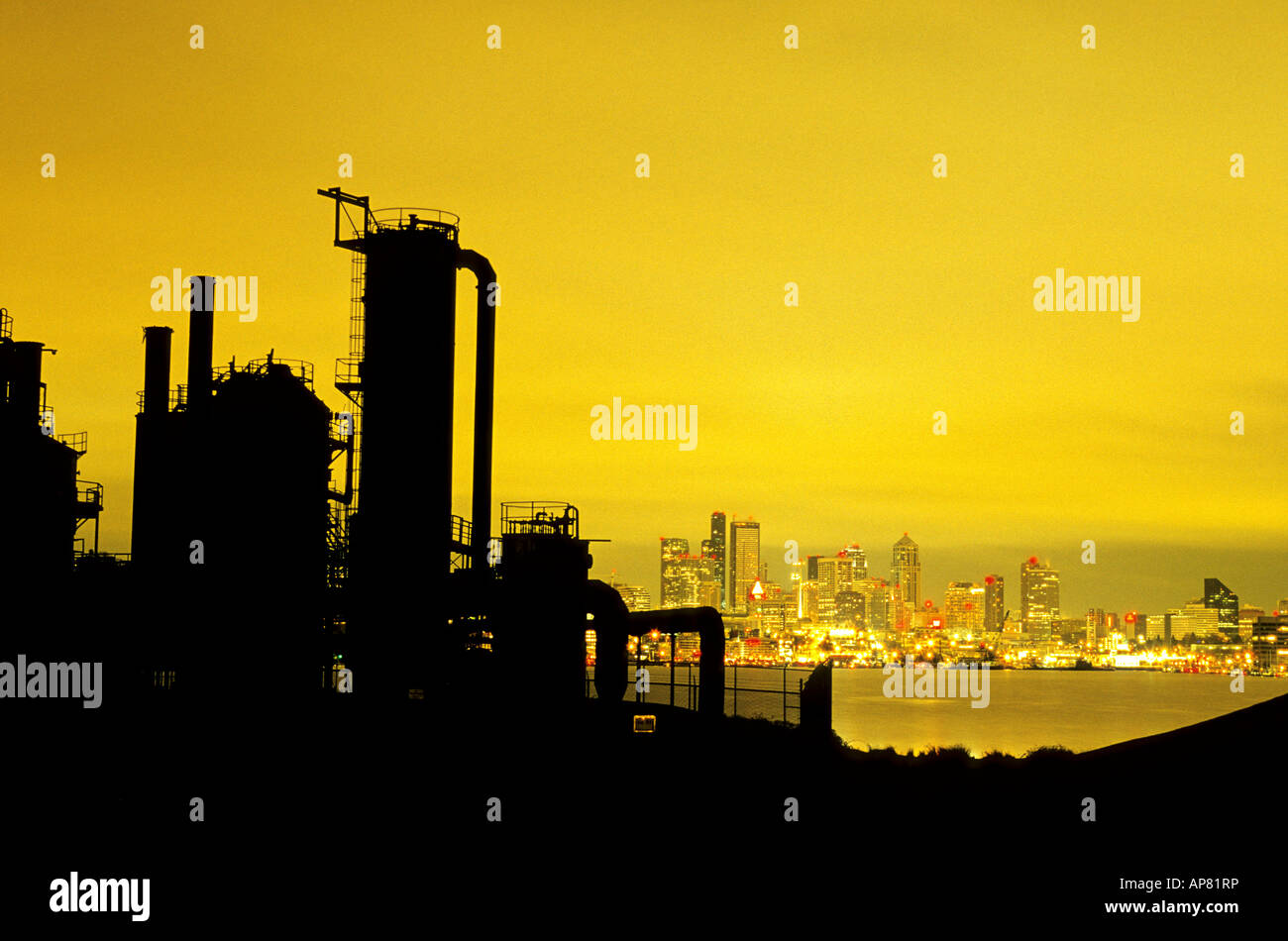 Industrial ruins of Seattle Gas Light Company at Gasworks Park with ...