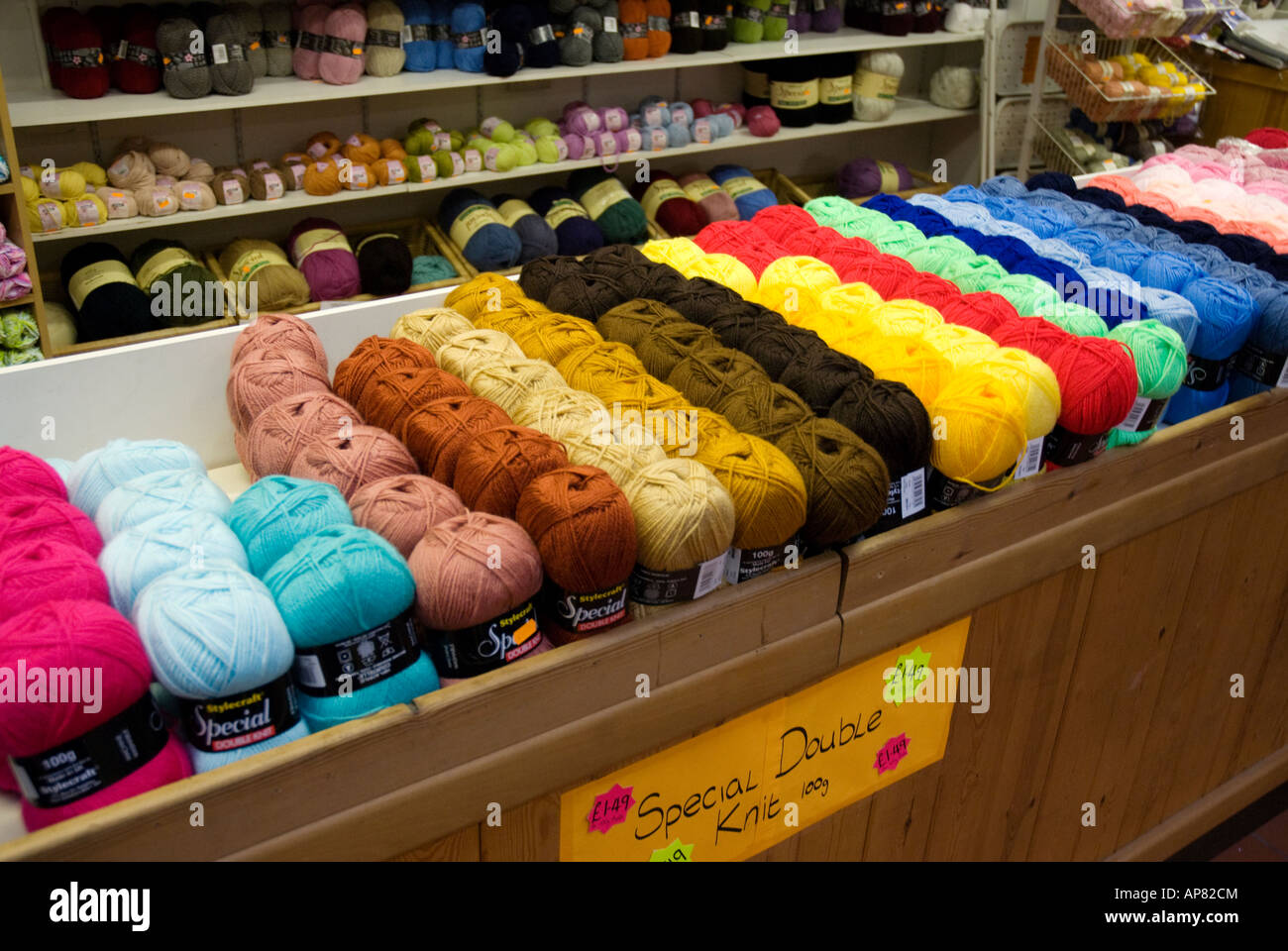 Knitting wool in market stall hi-res stock photography and images - Alamy