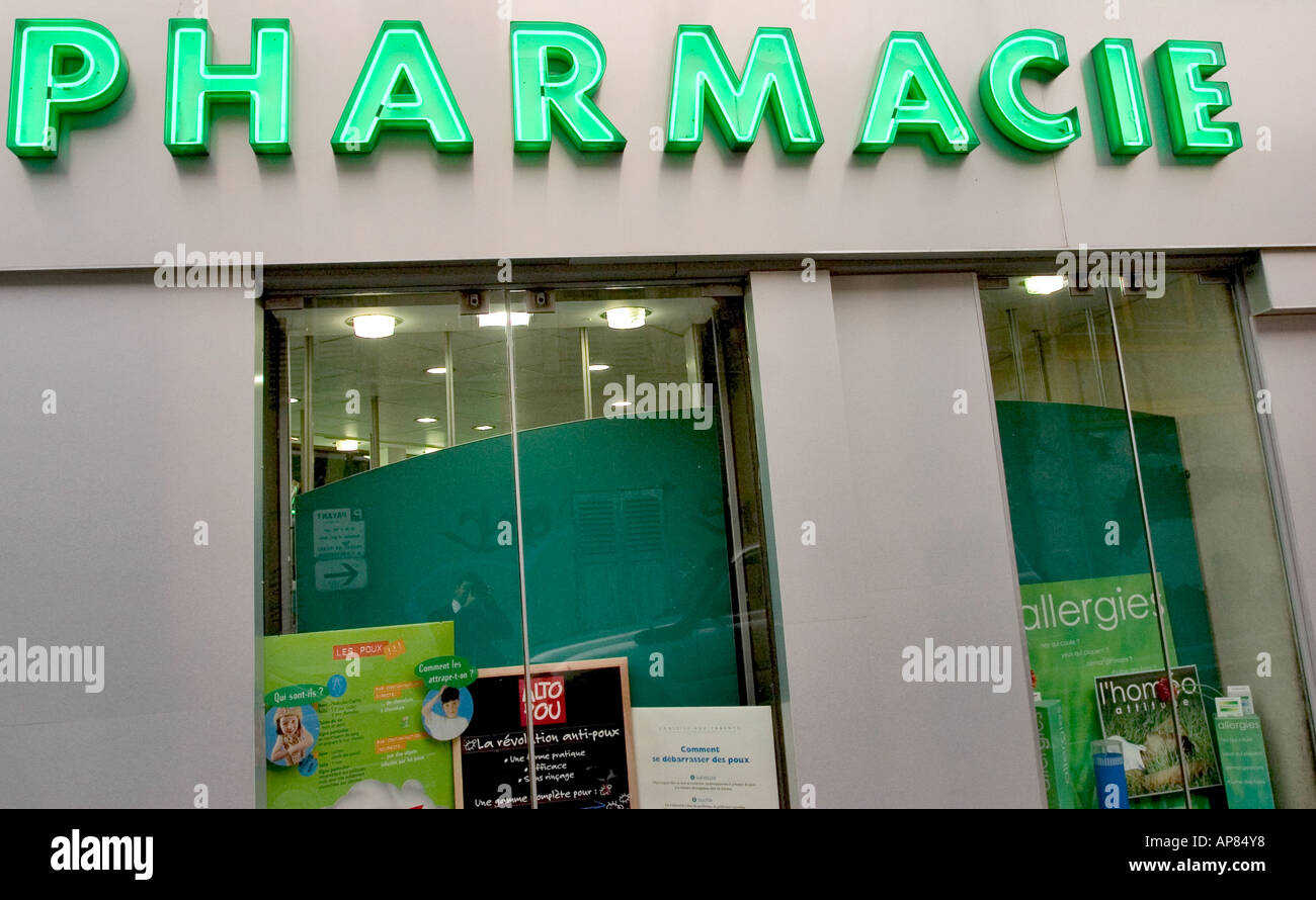 Pharmacie pharmacy chemists shop hi-res stock photography and images ...