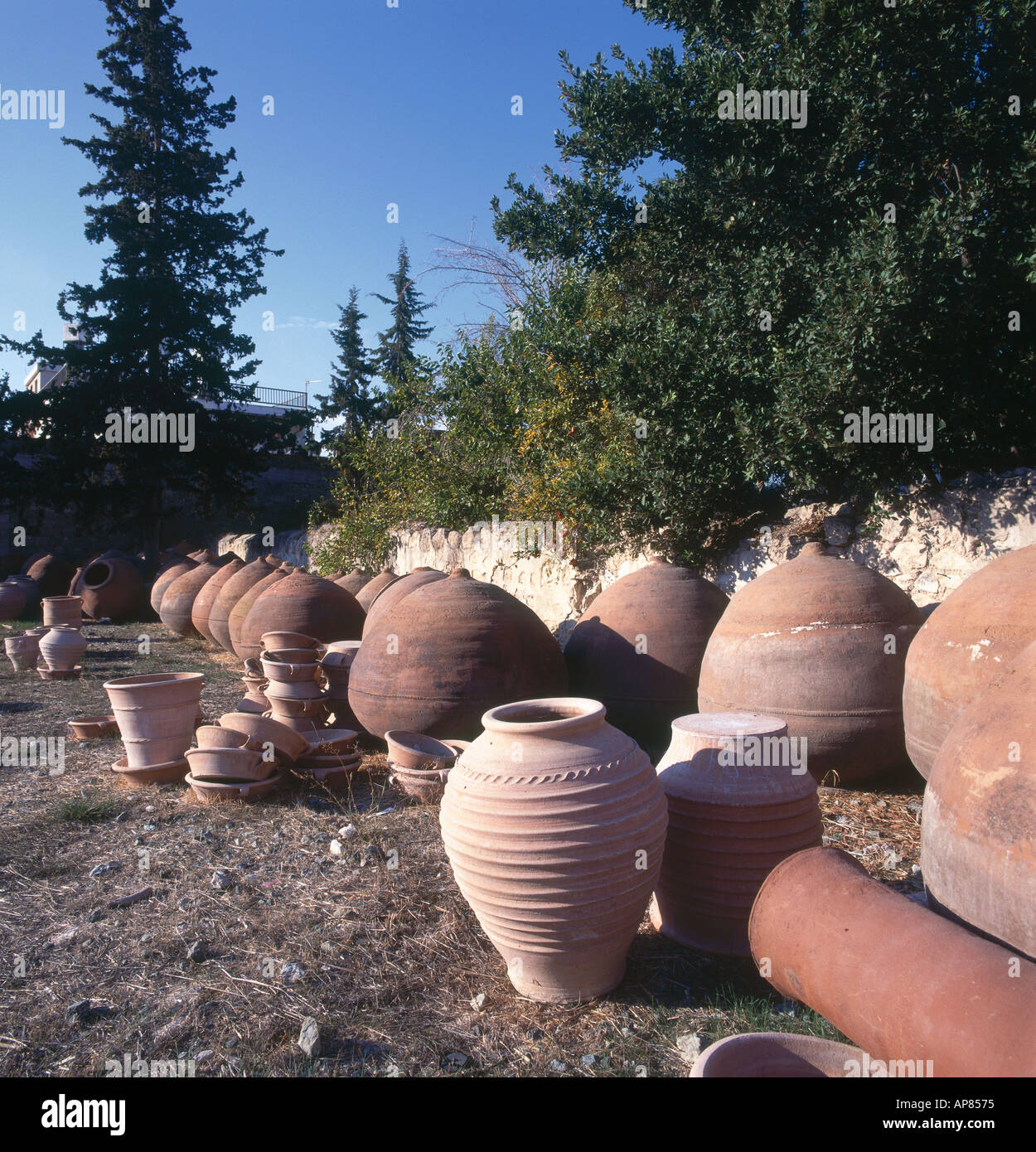 Cyprus pottery hi-res stock photography and images - Alamy