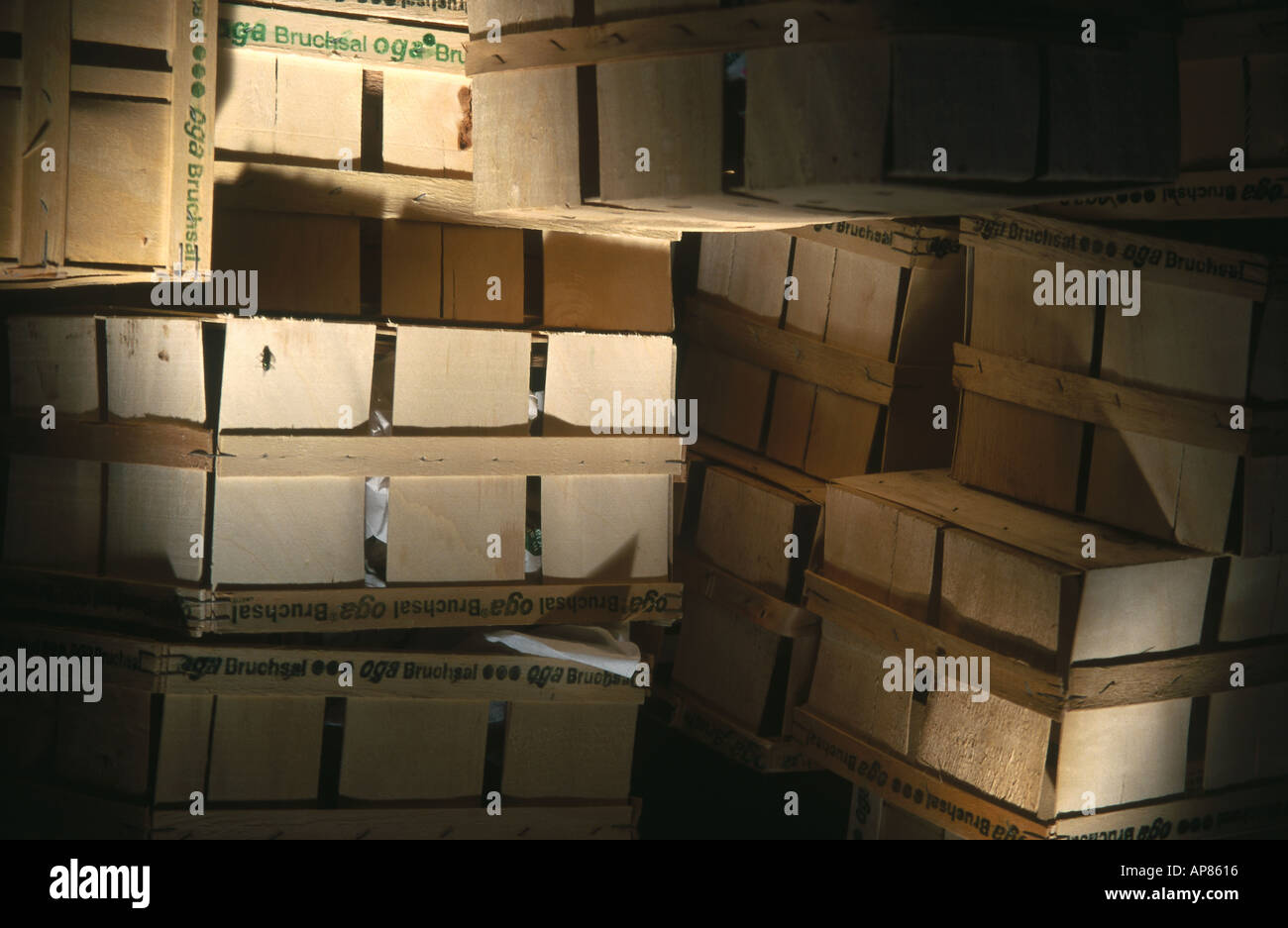 Packing stocks hi-res stock photography and images - Alamy