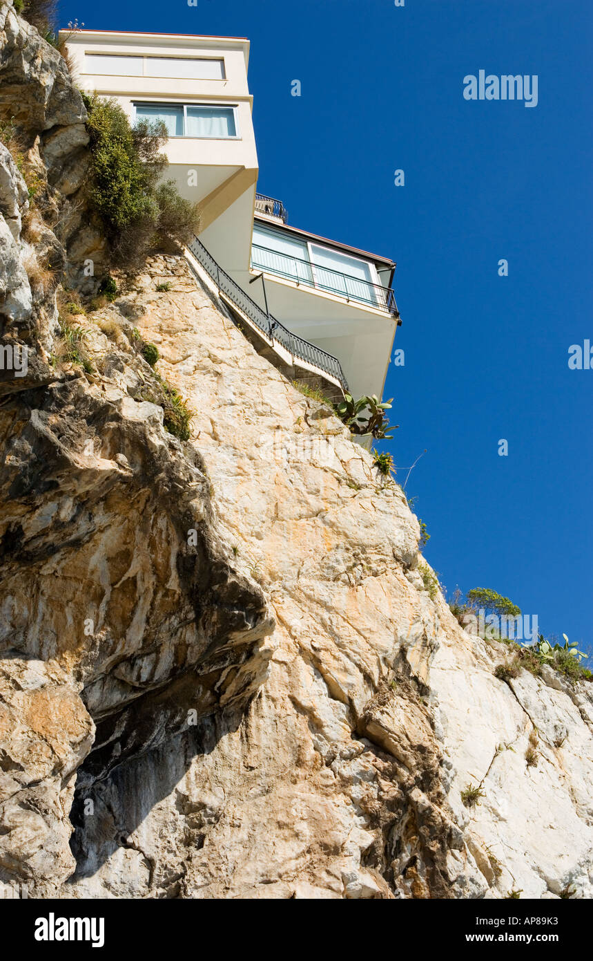 cliff top house Stock Photo - Alamy