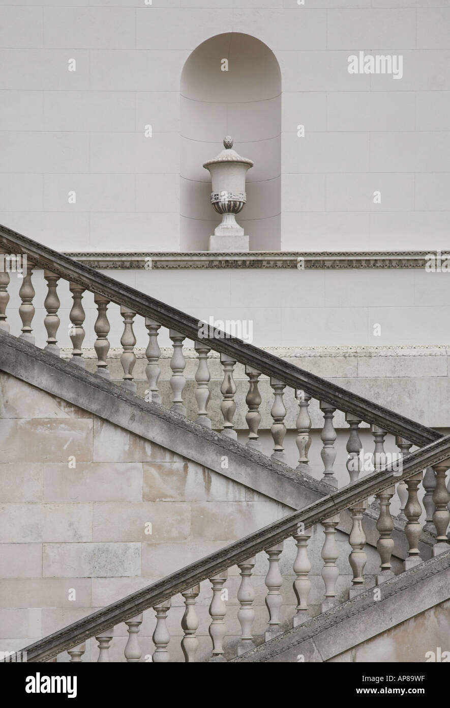 Criss cross staircase hi-res stock photography and images - Alamy