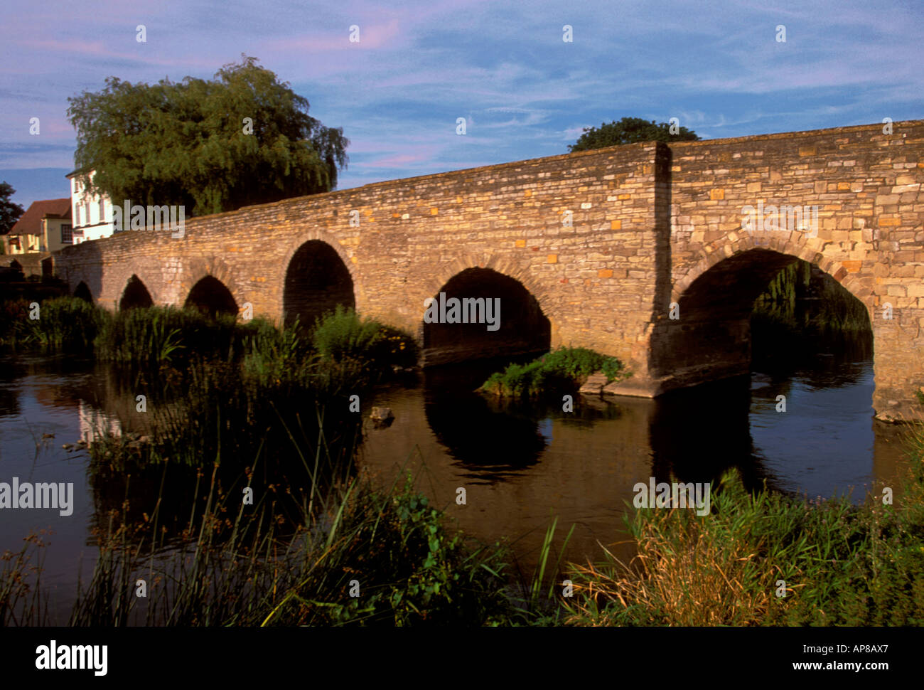 stone bridge, Avon River, River Avon, Bidford-upon-Avon, Warwickshire ...