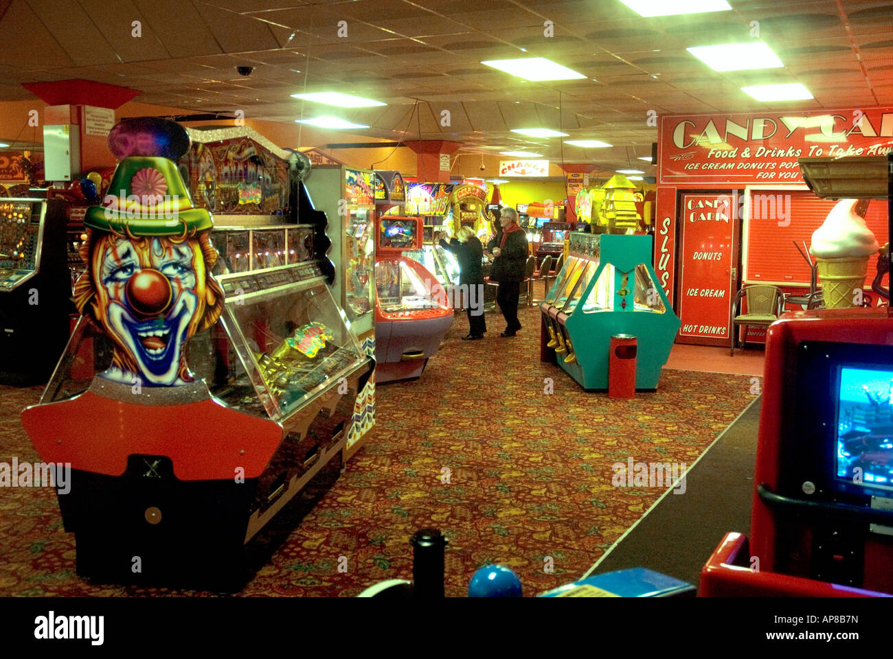 Amusment arcade at night Stock Photo - Alamy