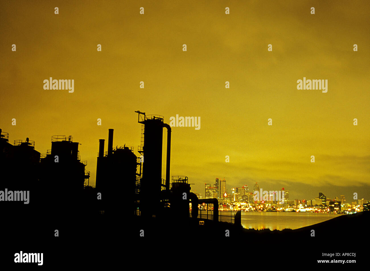Industrial ruins of Seattle Gas Light Company at Gasworks Park with ...