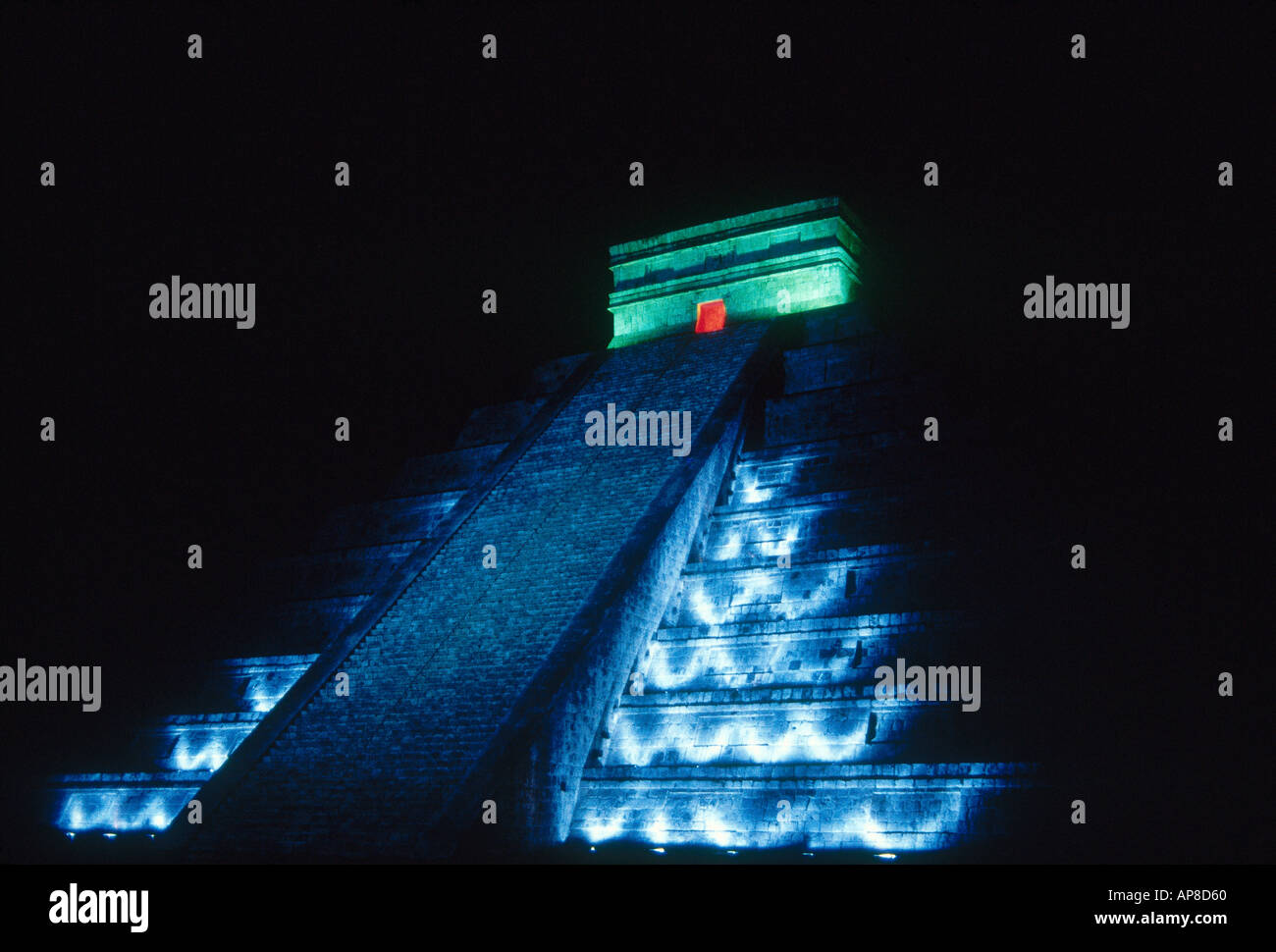 Pyramid lit up at night, Kukulkan Pyramid, Chichen Itza, Yucatan ...