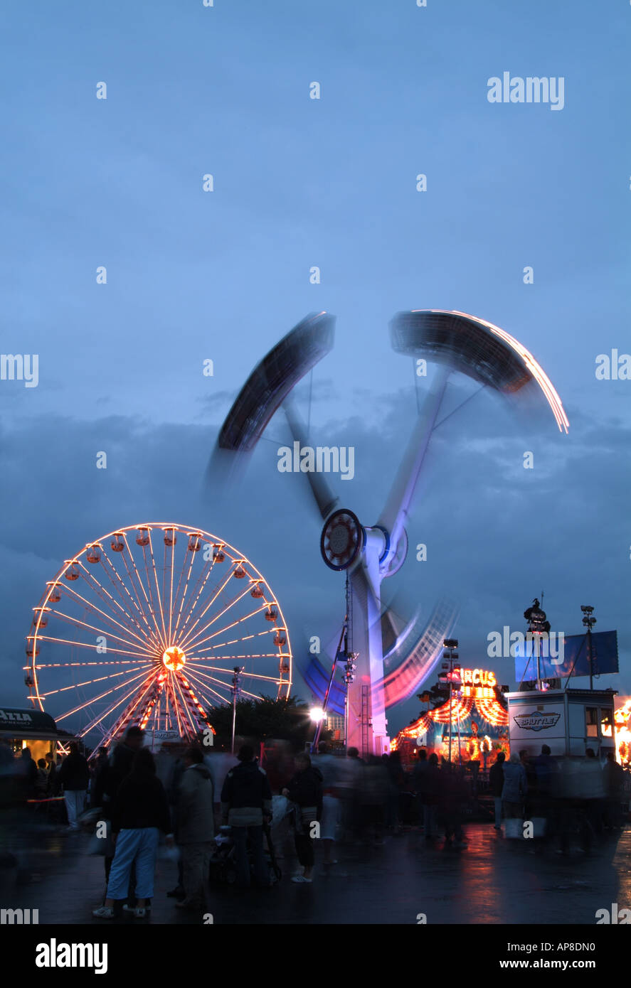 Fairground ride at night, Plymouth Hoe, Devon, UK Stock Photo - Alamy