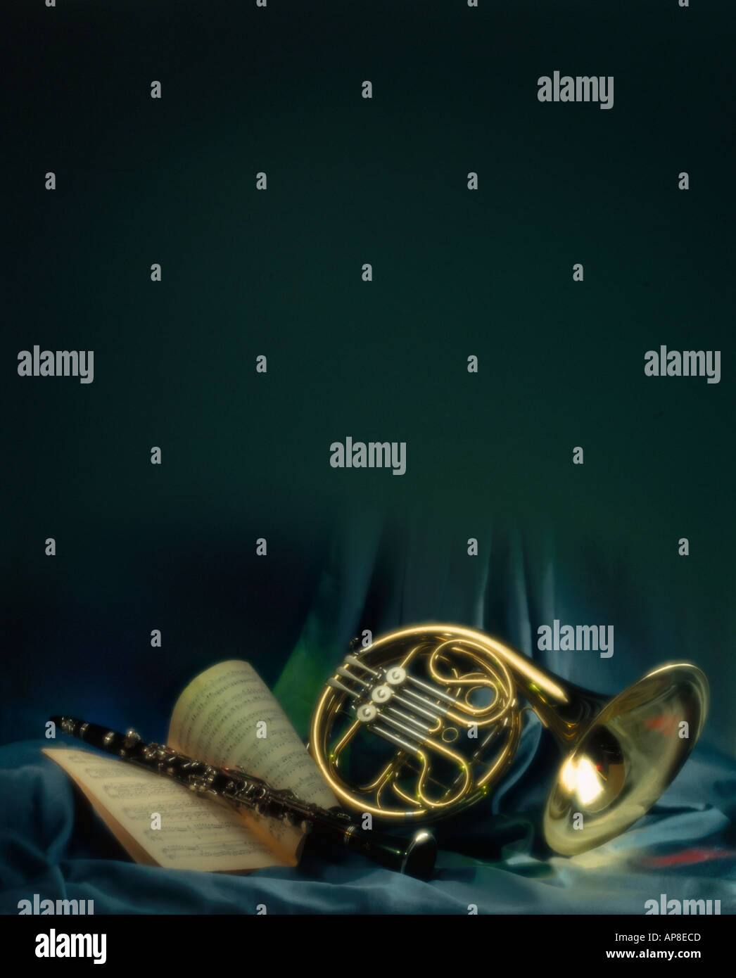 Music sheets french horn hi-res stock photography and images - Alamy