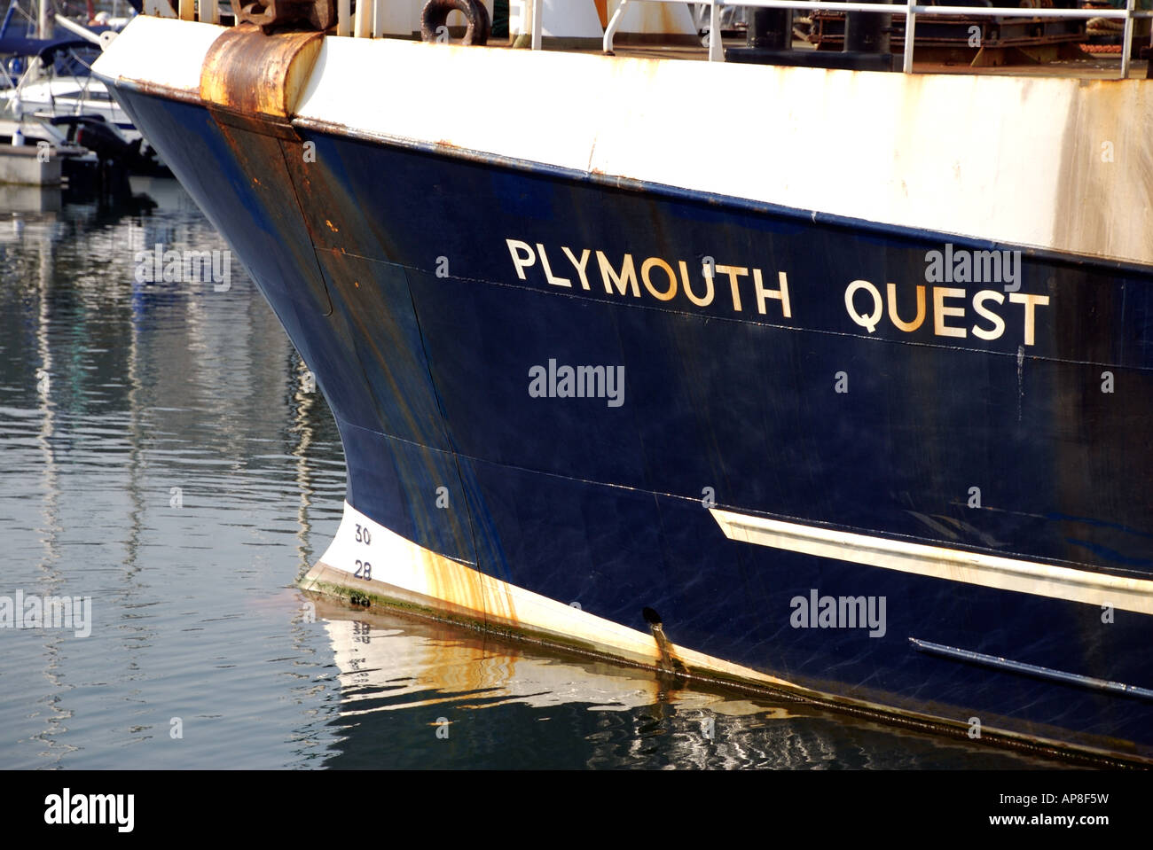 Plimsoll line hi-res stock photography and images - Alamy