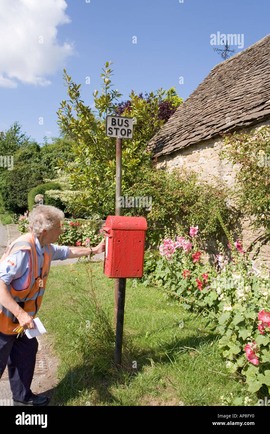 Royal mail post bus hi-res stock photography and images - Alamy