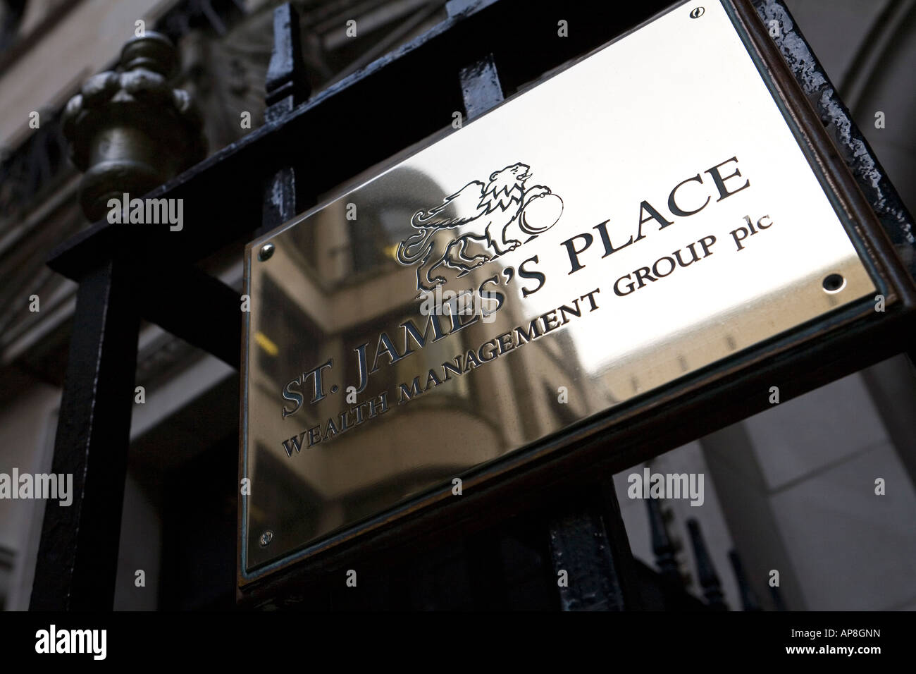 St jamess place wealth hi-res stock photography and images - Alamy