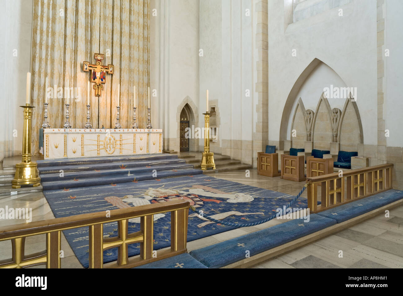The High Altar Guildford Cathedral, Surrey Stock Photo - Alamy