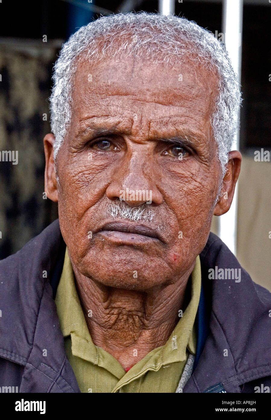 Elderly ethiopian man addis abeba hi-res stock photography and images ...