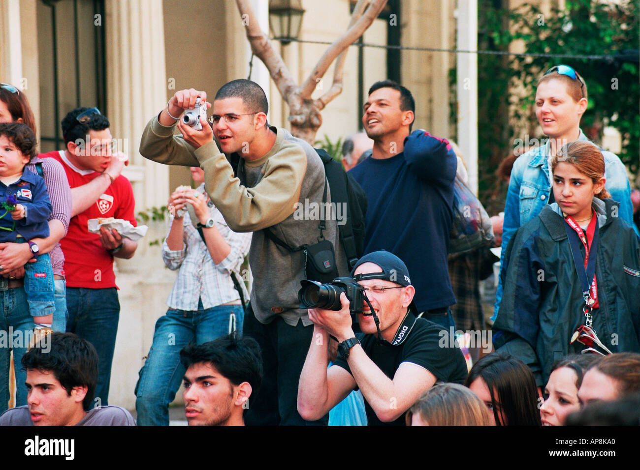 Group of photographers hi-res stock photography and images - Alamy