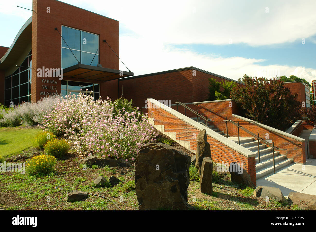Yakima architecture hi-res stock photography and images - Alamy