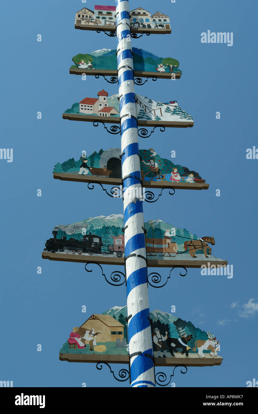 Leavenworth maypole hi-res stock photography and images - Alamy