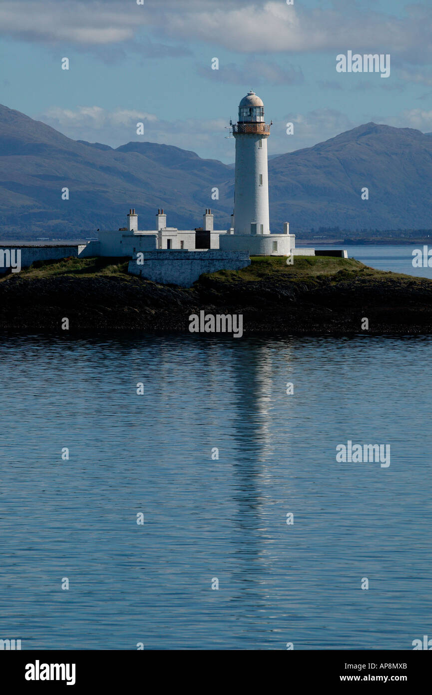 The lighthouse lismore sound of mull scotland hi-res stock photography ...