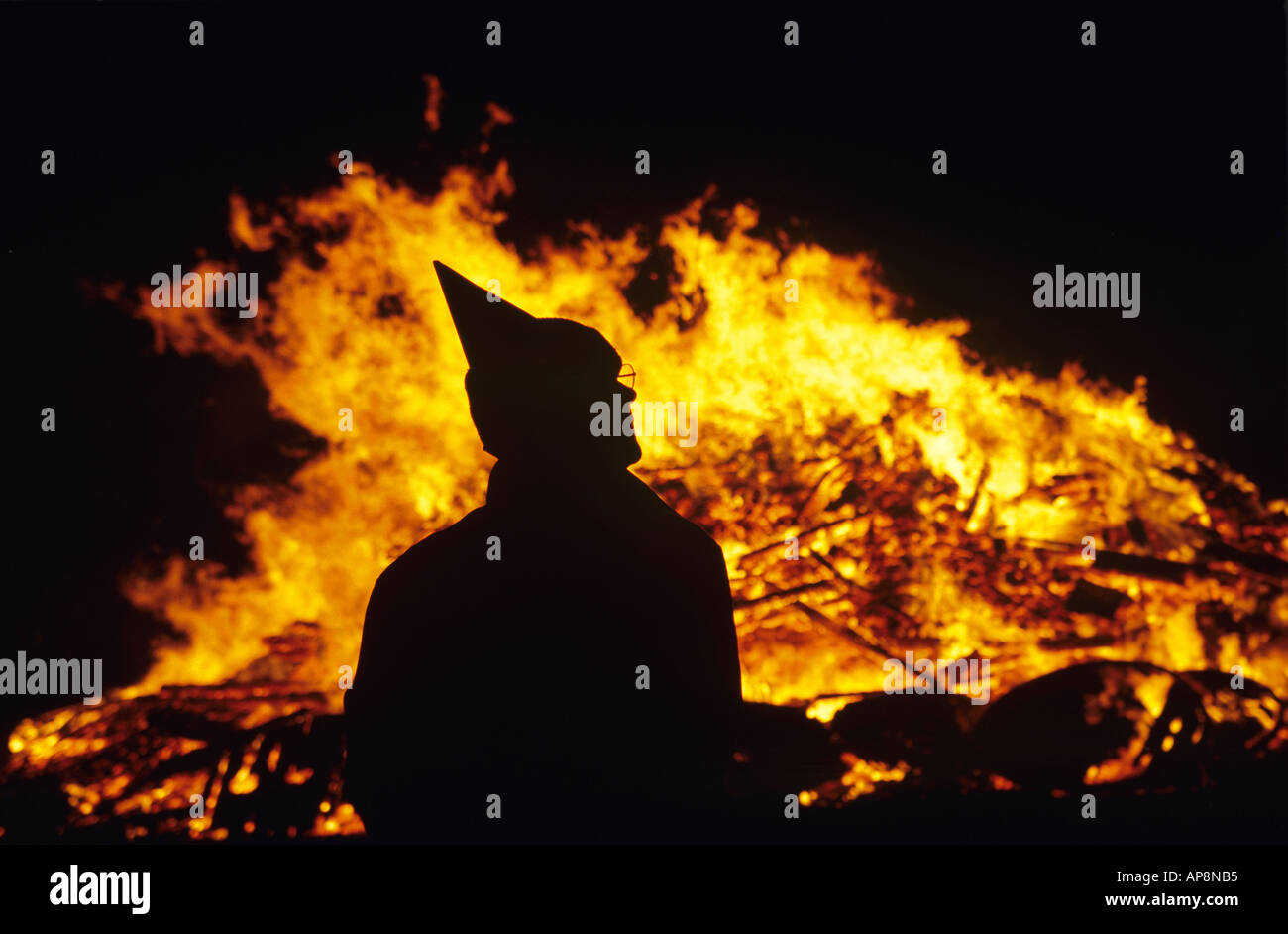 Bonefires hi-res stock photography and images - Alamy