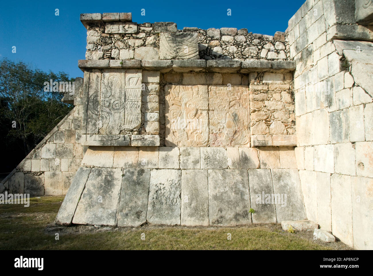 Chichen Itza is a large pre-Columbian archaeological site built by the ...