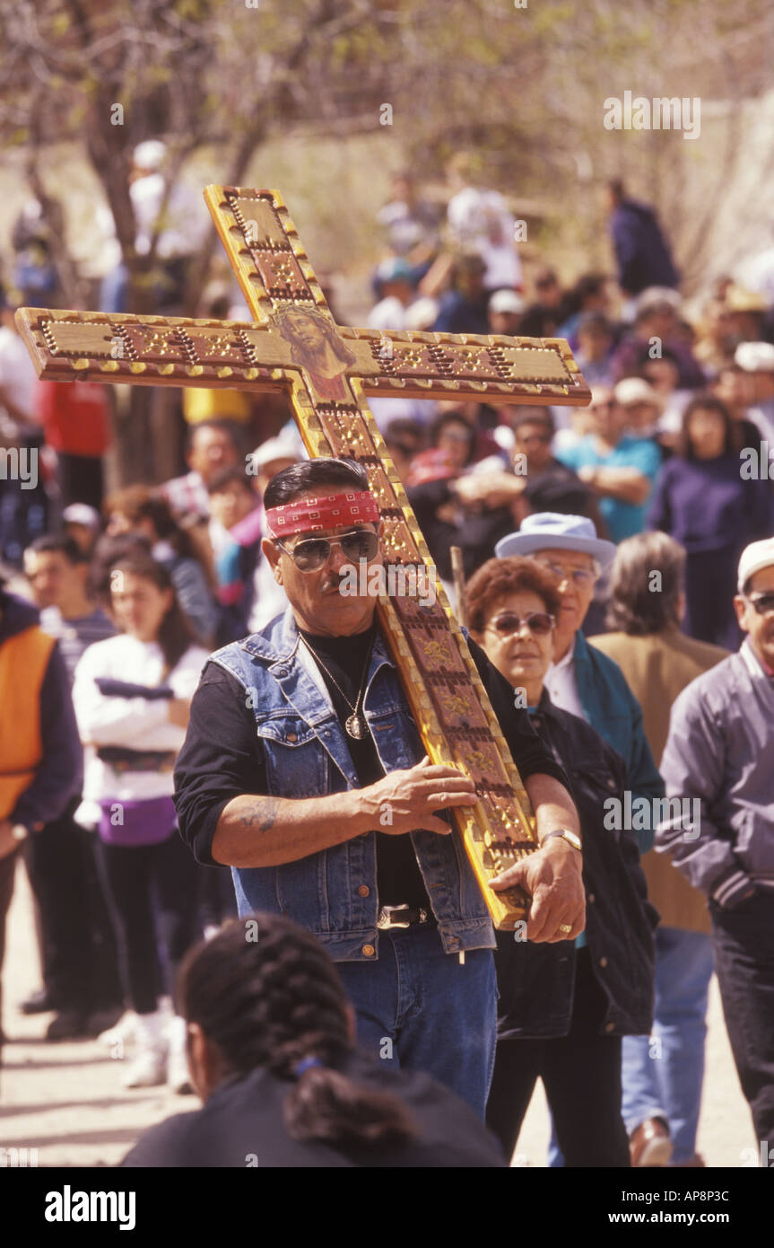 pilgrim carrying cross Good Friday Pilgrimage El Sanctuario de Chimayo ...