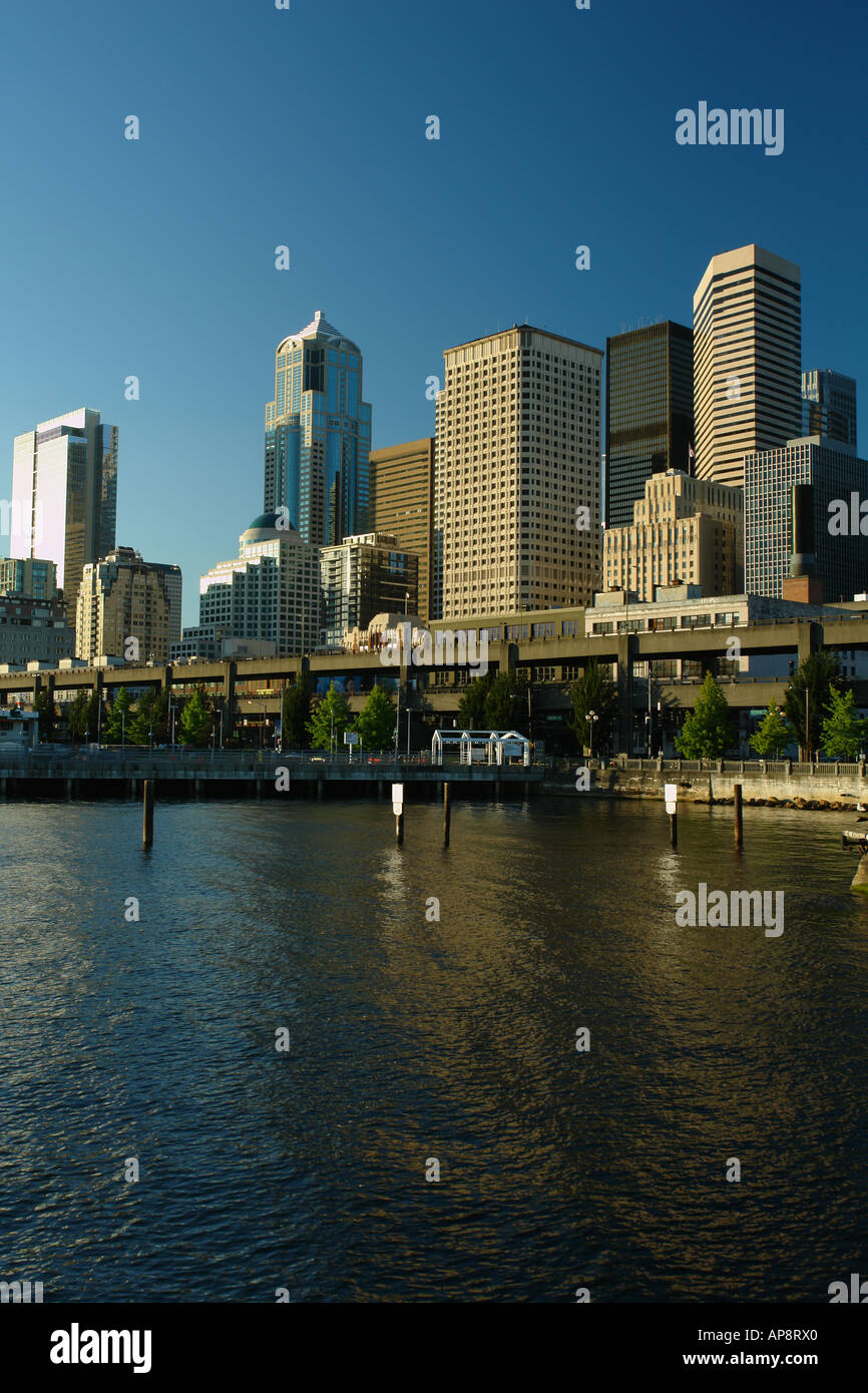 Seattle bay waterfront downtown town city hi-res stock photography and ...
