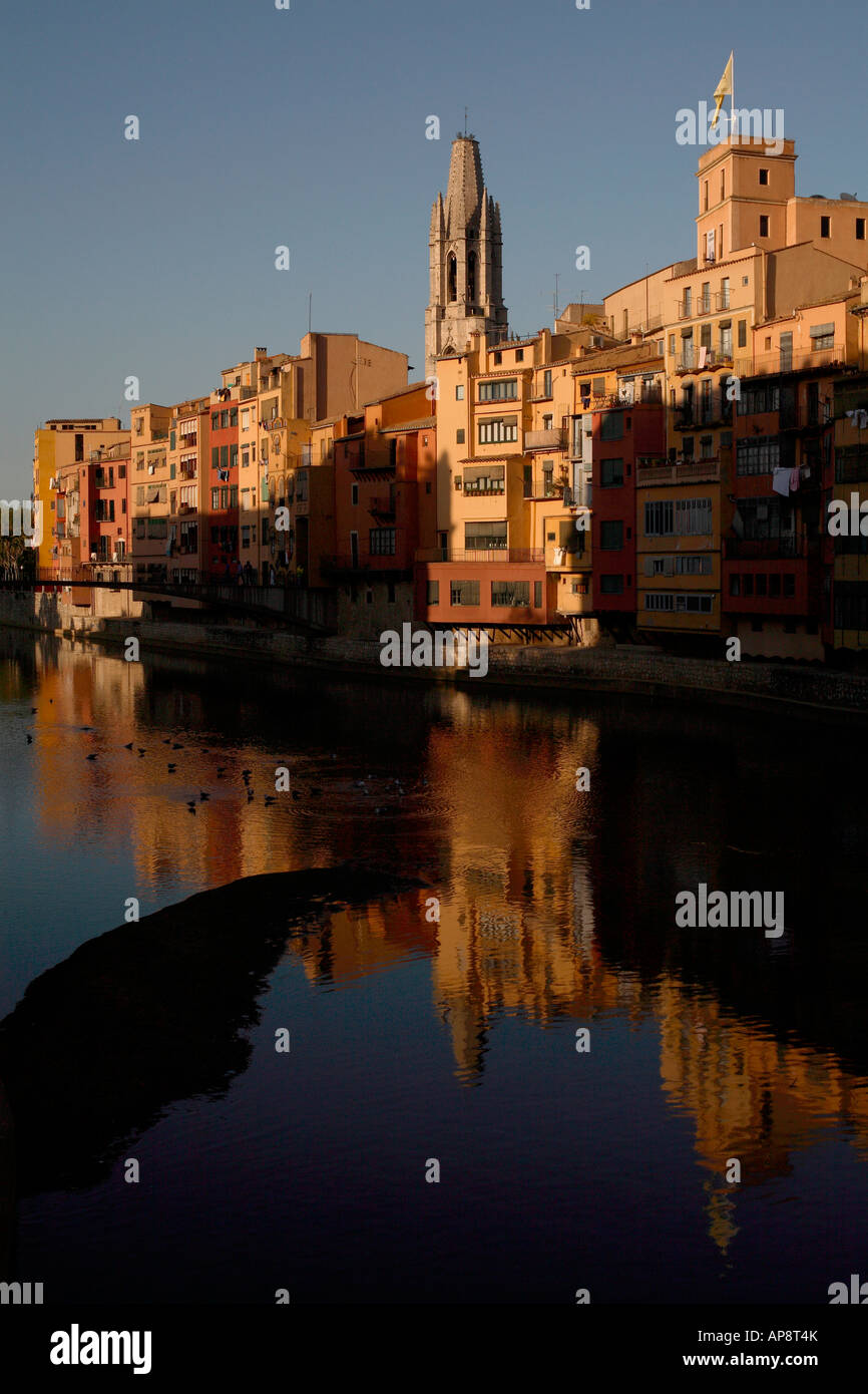 PAINTED HOUSES OVER THE RIVER ONYAR GIRONA CITY CATALUNYA CATALONIA ...