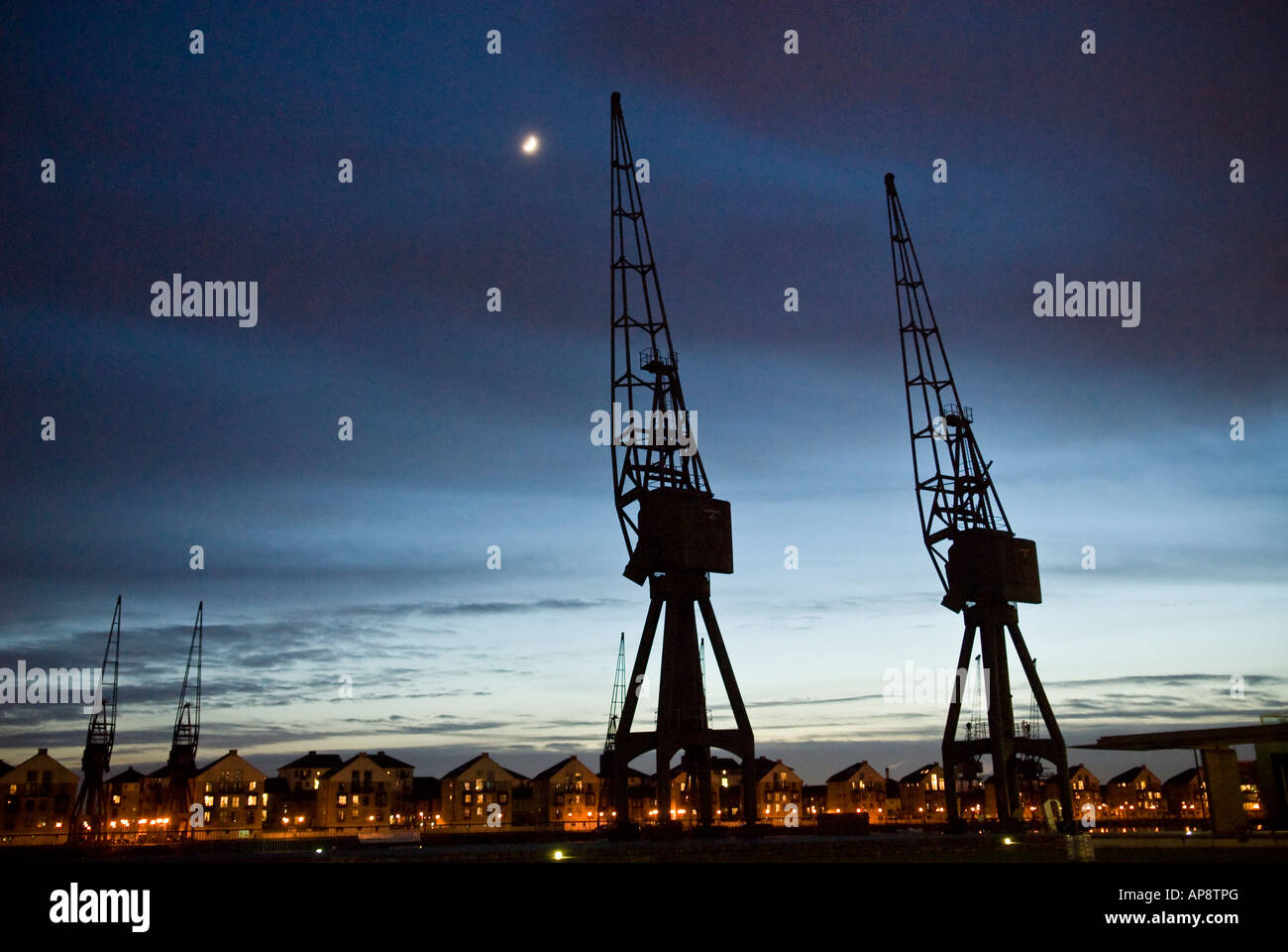 Royal docks london hi-res stock photography and images - Alamy