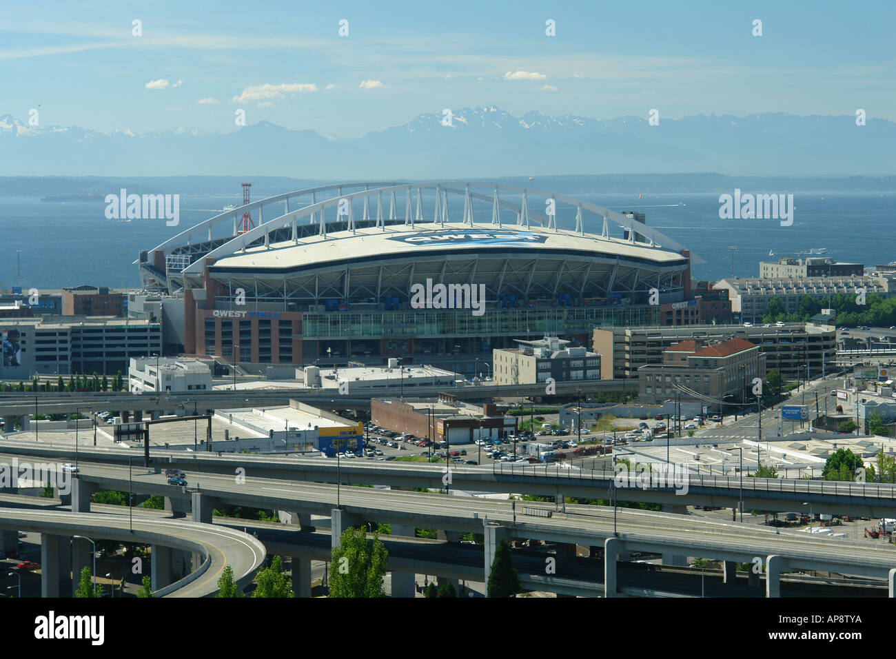 Washington State Coliseum High Resolution Stock Photography and Images ...