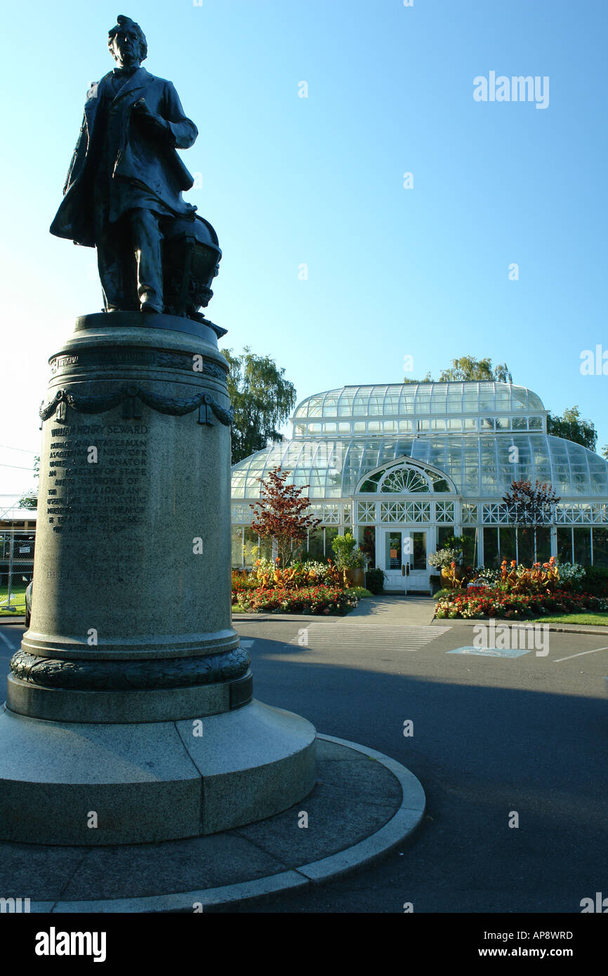 Capitol hill seattle sculpture hi-res stock photography and images - Alamy