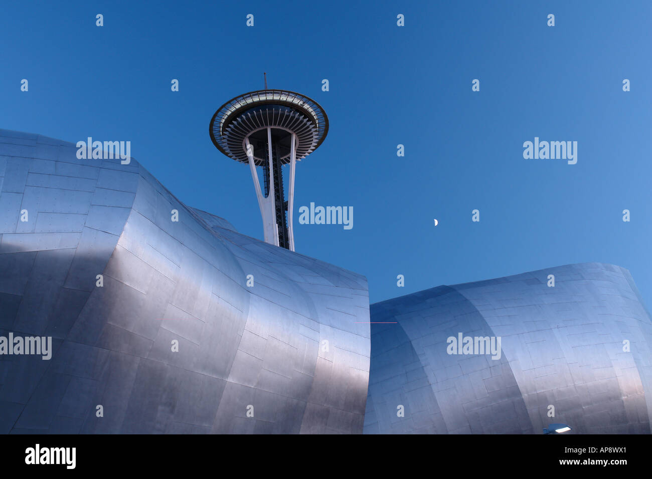 Crescent moon observation hi-res stock photography and images - Alamy