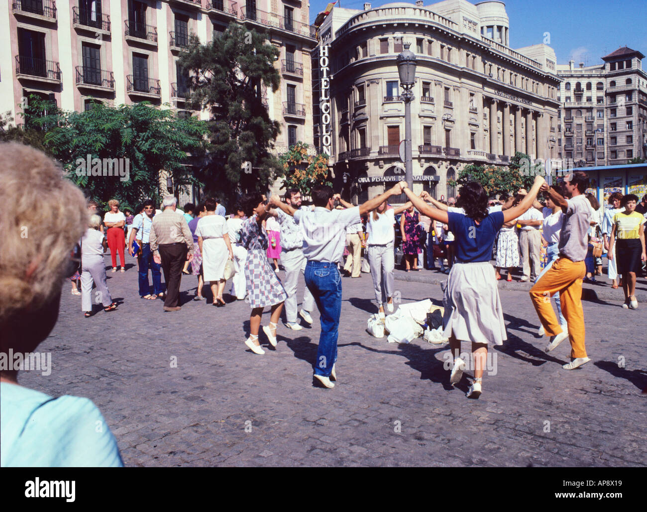 Catalonia national dance hi-res stock photography and images - Alamy