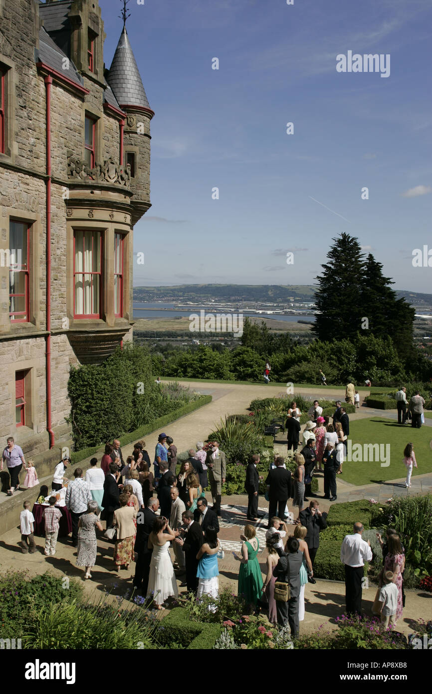 Castle party hi-res stock photography and images - Alamy