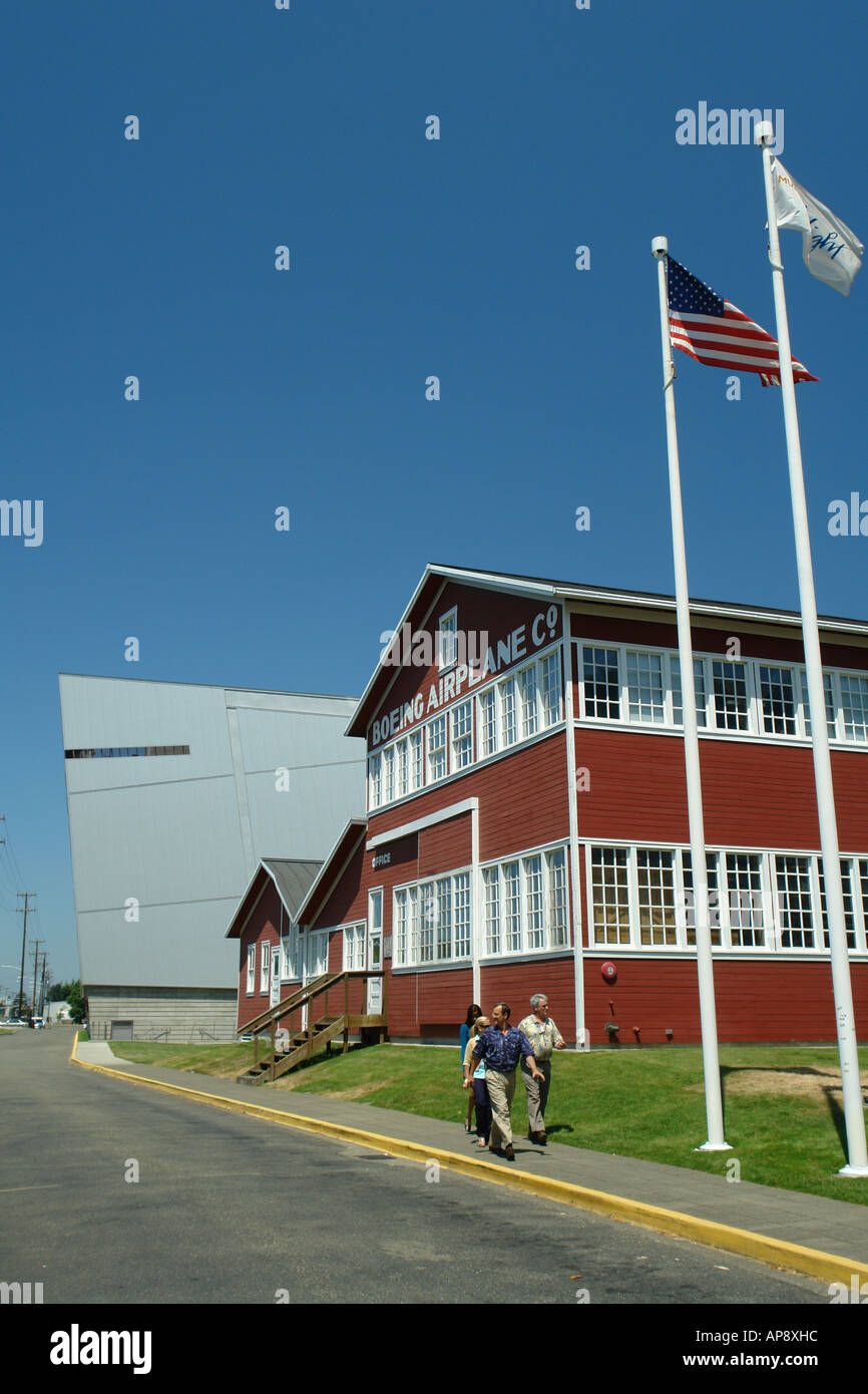 North american aviation hanger hi-res stock photography and images - Alamy