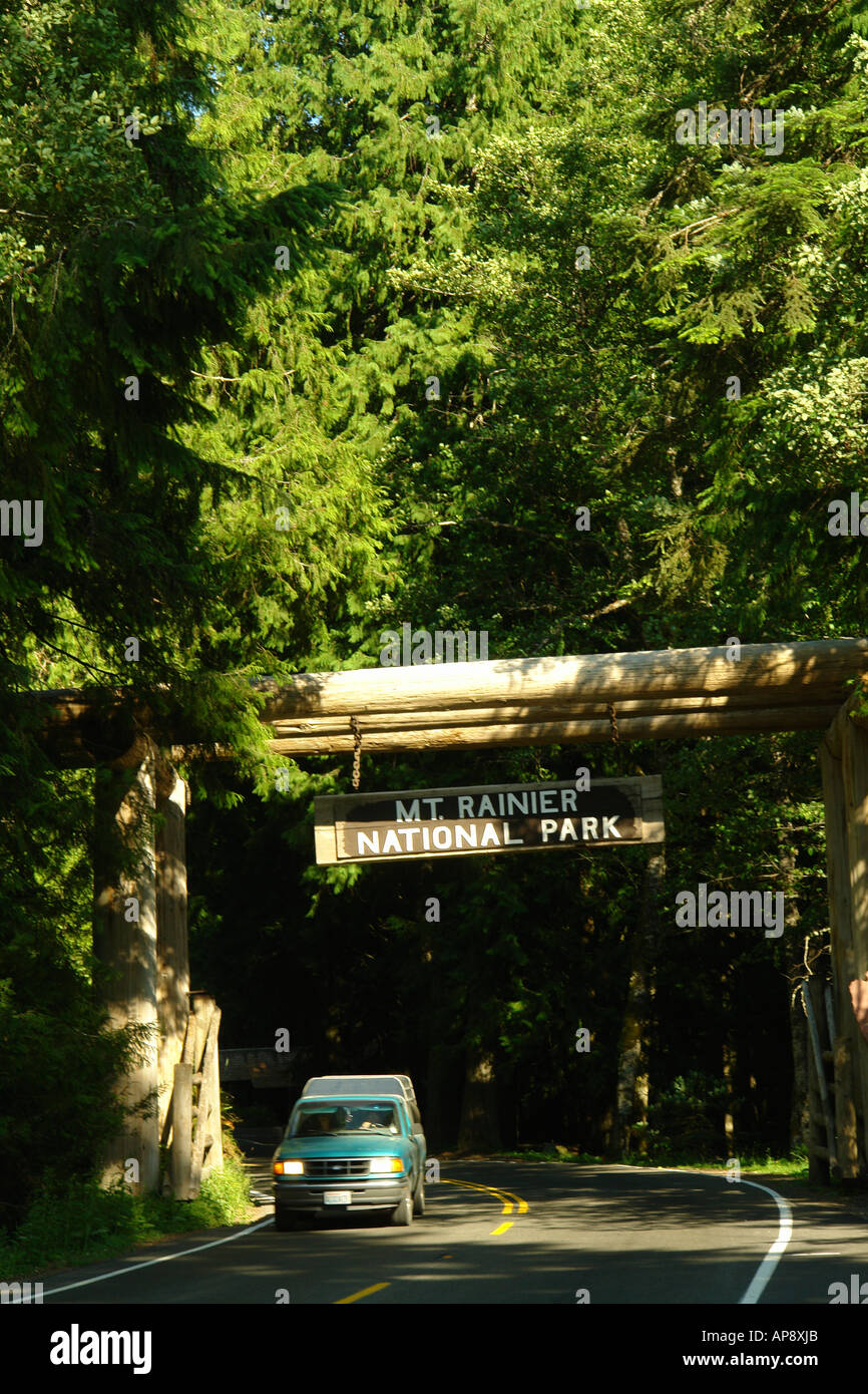 Entrance mount rainier national park hi-res stock photography and ...